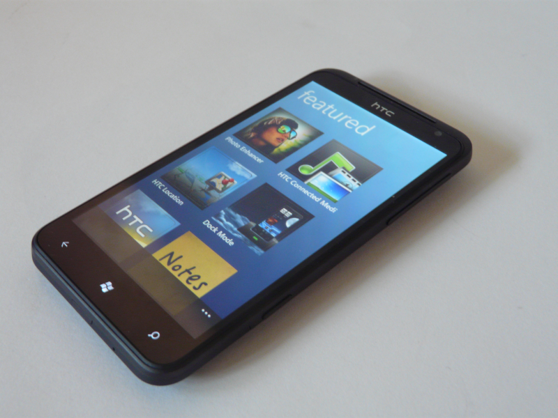 HTC Titan Review - Biggest Smartphone I Ever Touched (Video) | GSMDome.com