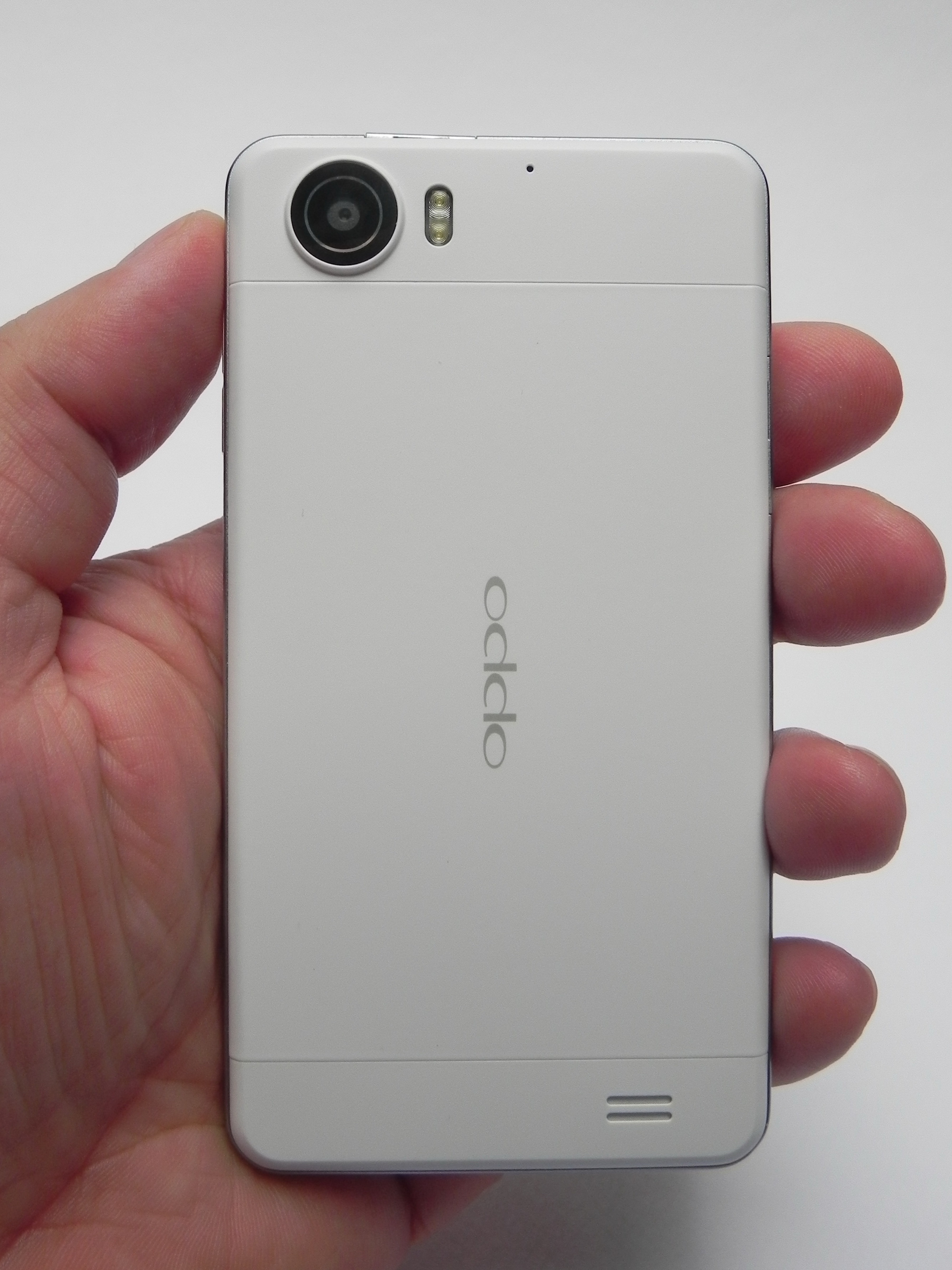 Oppo X907 Finder Review: Surprisingly Good Camera and Battery for This ...
