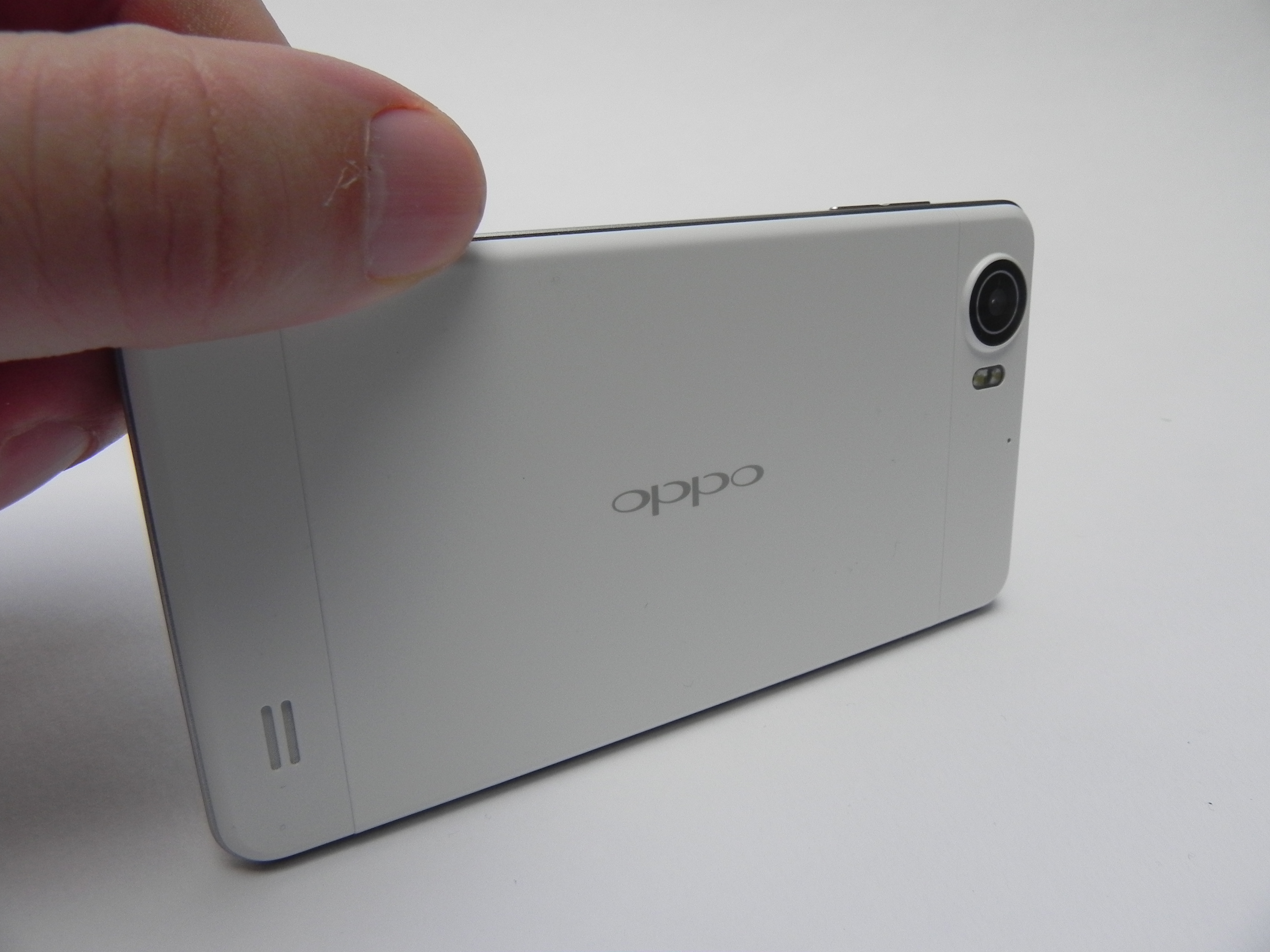 Oppo X907 Finder Review: Surprisingly Good Camera and Battery for This ...