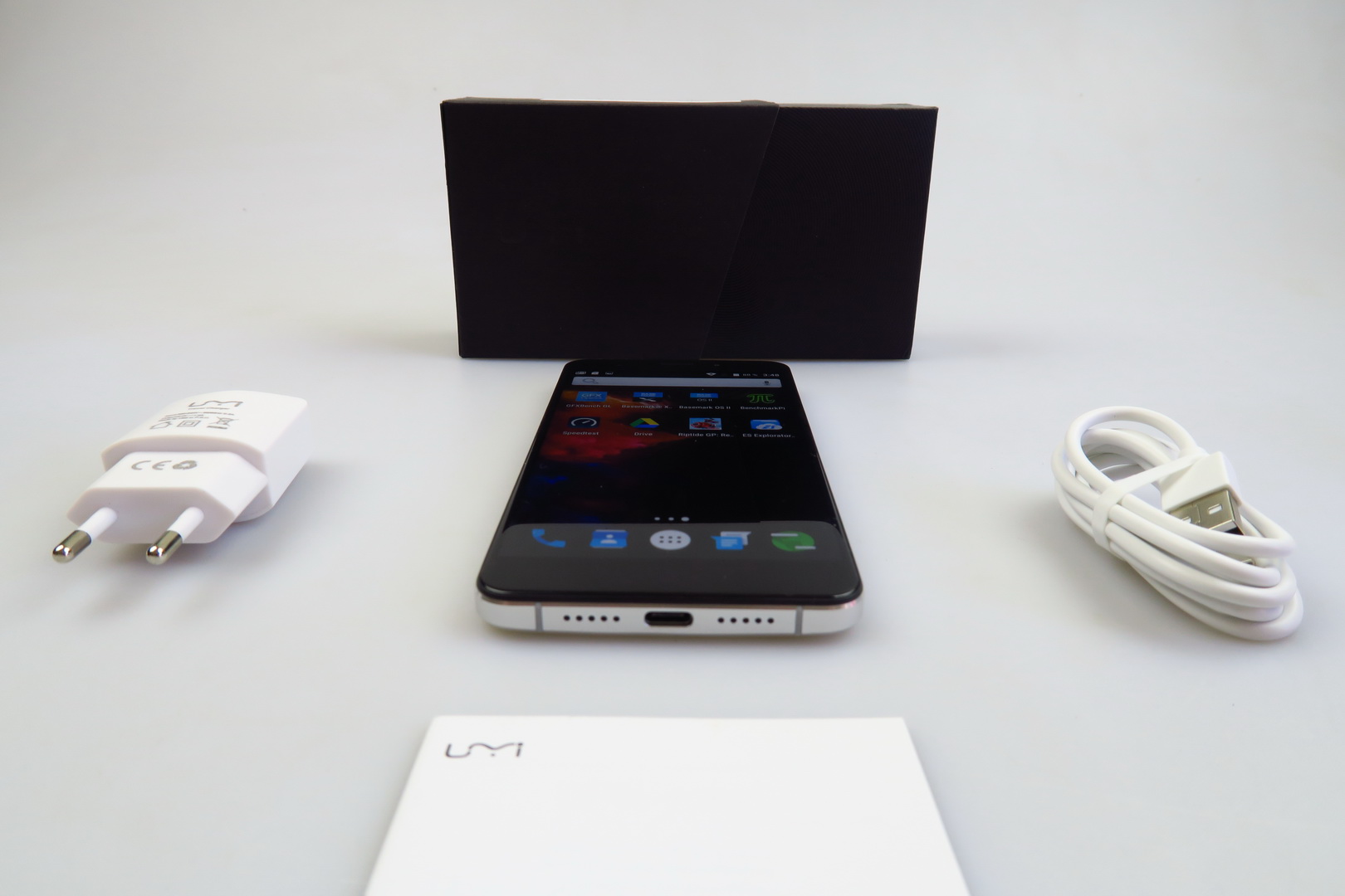 UMi Max Unboxing: Metal Phablet With Big Battery and Nifty Home Button ...