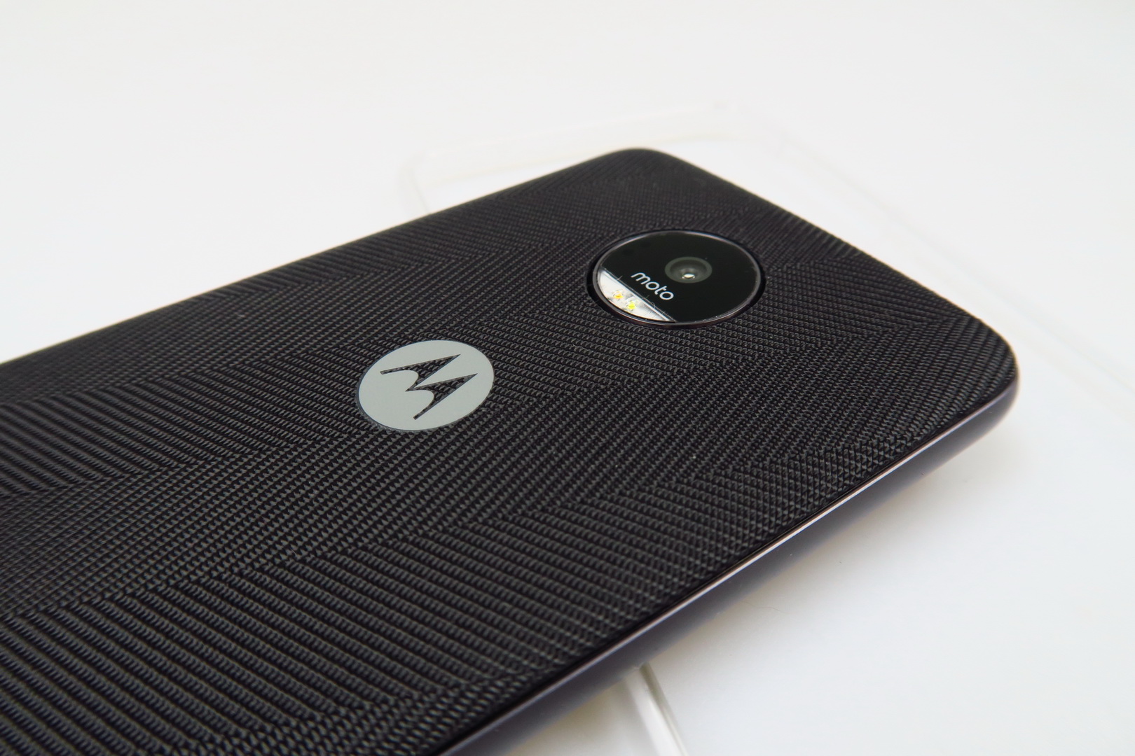 Motorola Moto Z Review: Best Motorola Phone in Years, Modularity Well ...