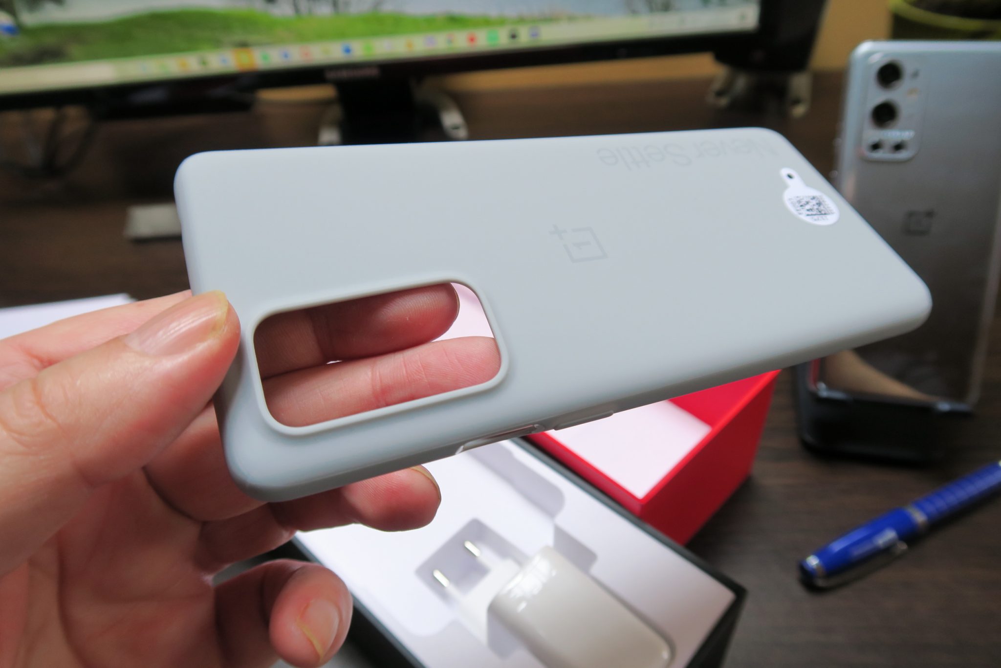 OnePlus 9 Pro Unboxing, First Impressions: Hasselblad Partnership is ON ...