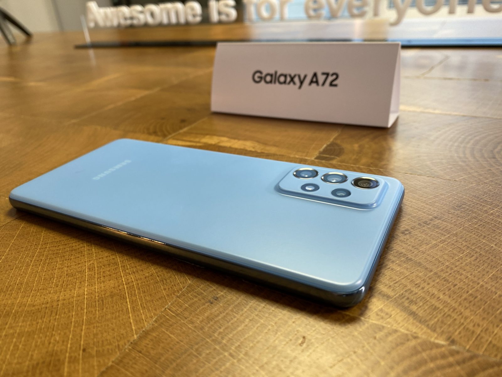 Samsung Galaxy A72 Hands On: Taking a Leaf Out of the Galaxy S21 Page